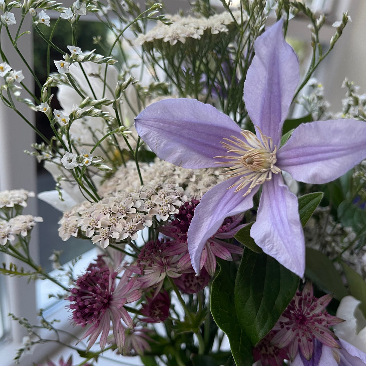 Monthly cut stem subscription – Flourish Florists